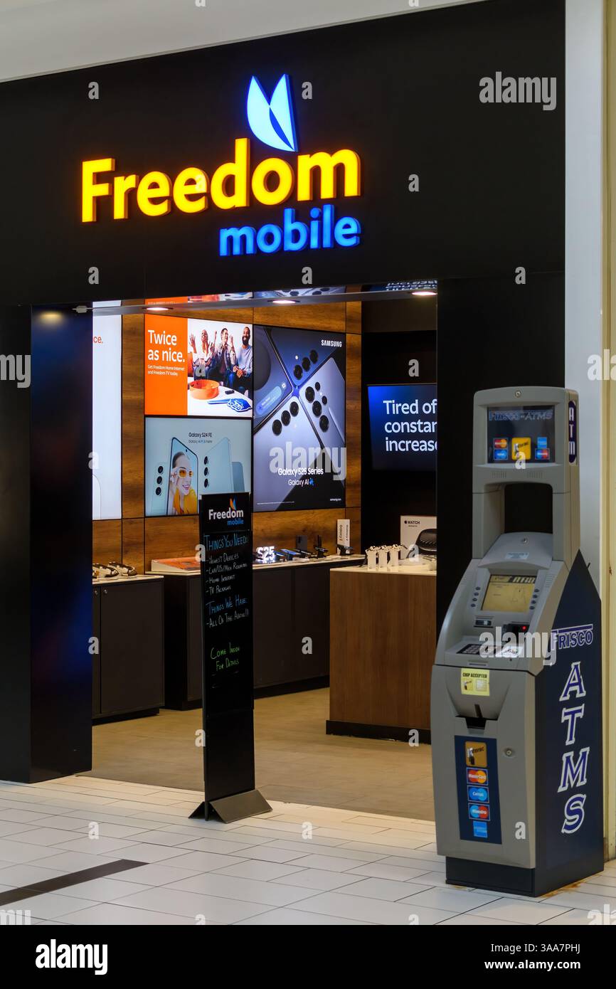 A Freedom Mobile store in a shopping mall, Toronto, Canada Stock Photo ...