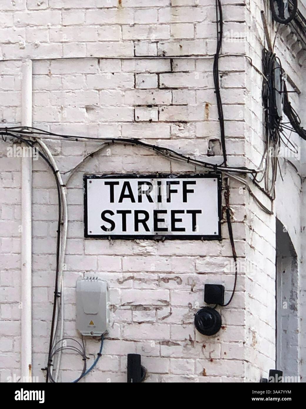 Tariff street sign Stock Photo - Alamy