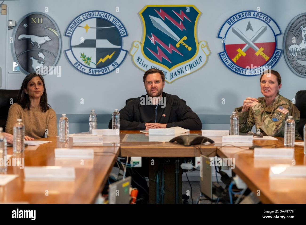 J d vance hi-res stock photography and images - Alamy