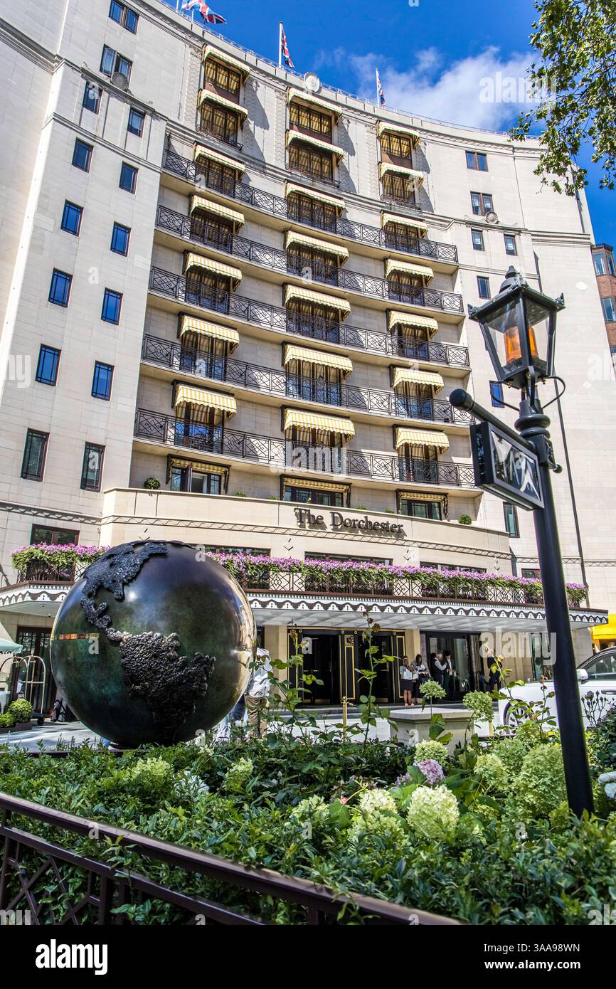 The dorchester london 2023 hi-res stock photography and images - Alamy