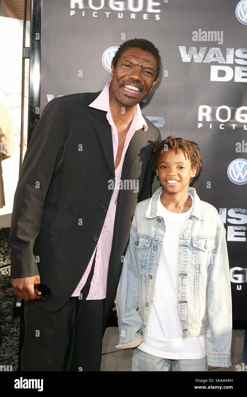 Jun 15, 2006; Hollywood, CA, USA; Director VONDIE CURTIS HALL and son ...