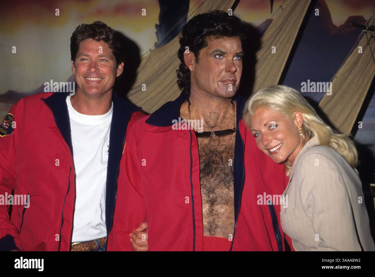 Pamela bach baywatch hi-res stock photography and images - Alamy