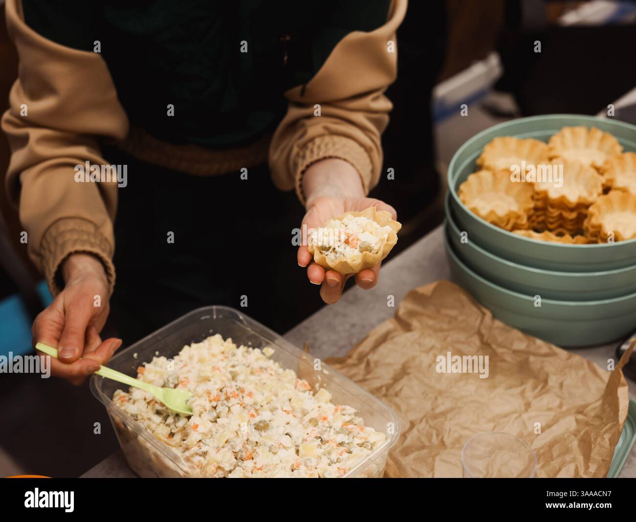Carefully Preparing Delicious Food with Skilled Hands for Everyone to ...