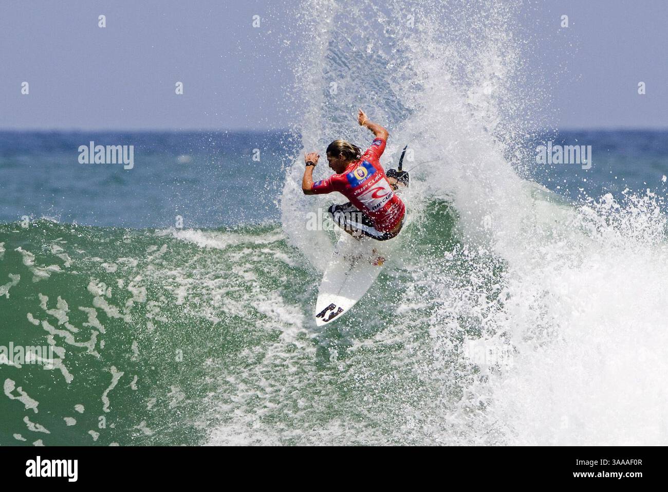 Huatulco surfing hi-res stock photography and images - Alamy