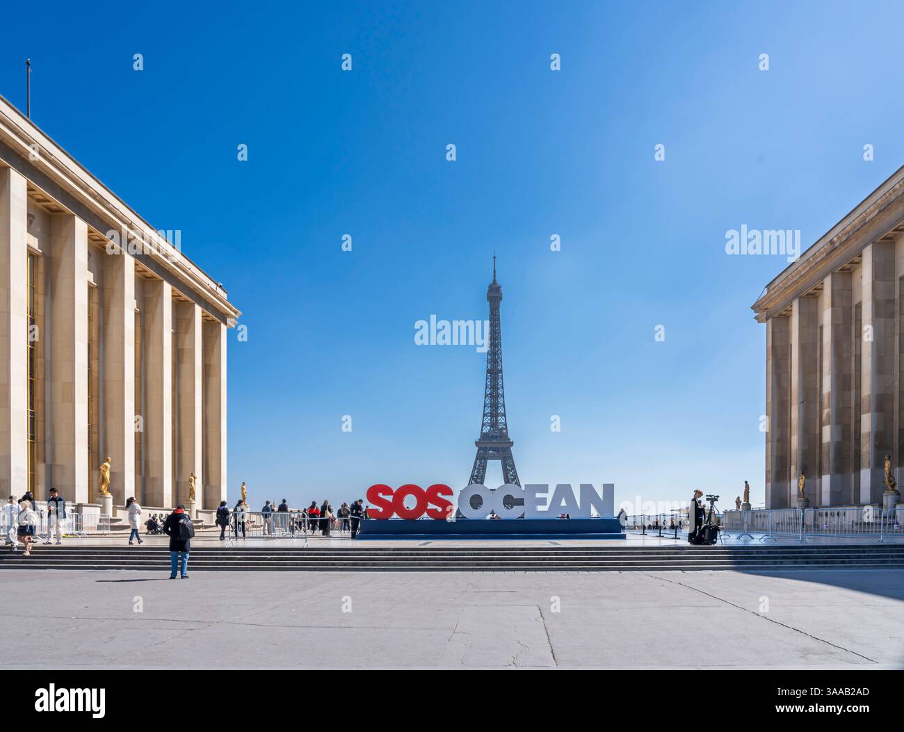 Paris, France - 03 31 2025: View of the Eiffel Tower, The Trocadero ...