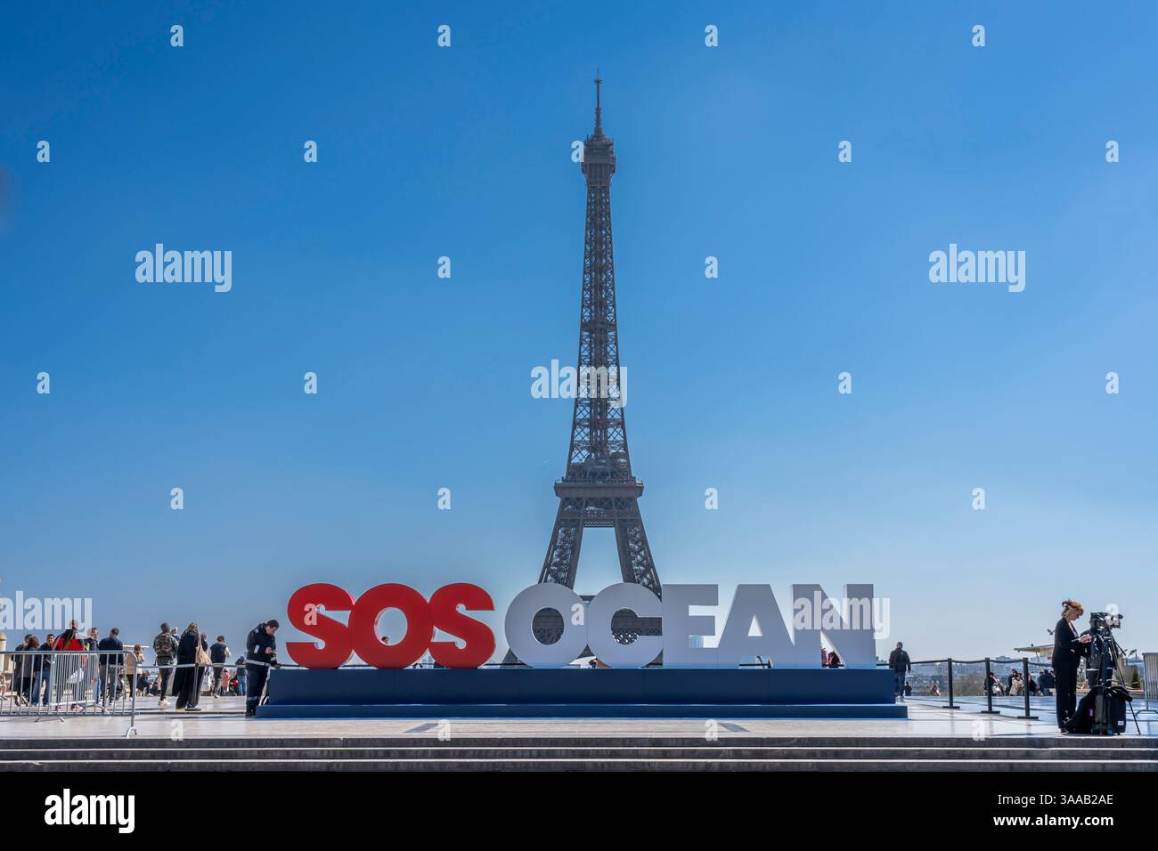 Paris, France - 03 31 2025: View of the Eiffel Tower, The Trocadero ...