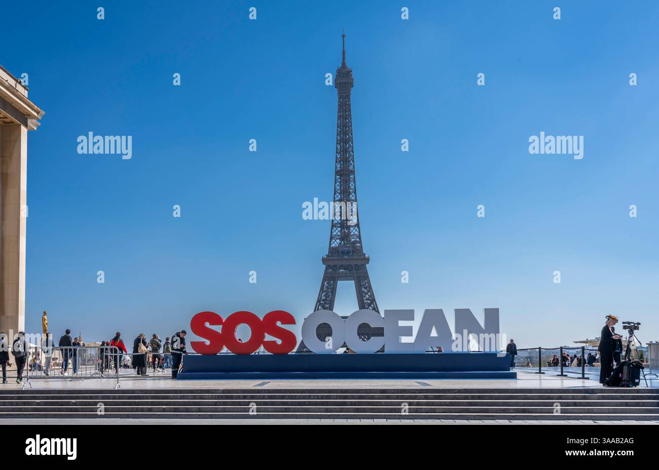 Paris, France - 03 31 2025: View of the Eiffel Tower, The Trocadero ...