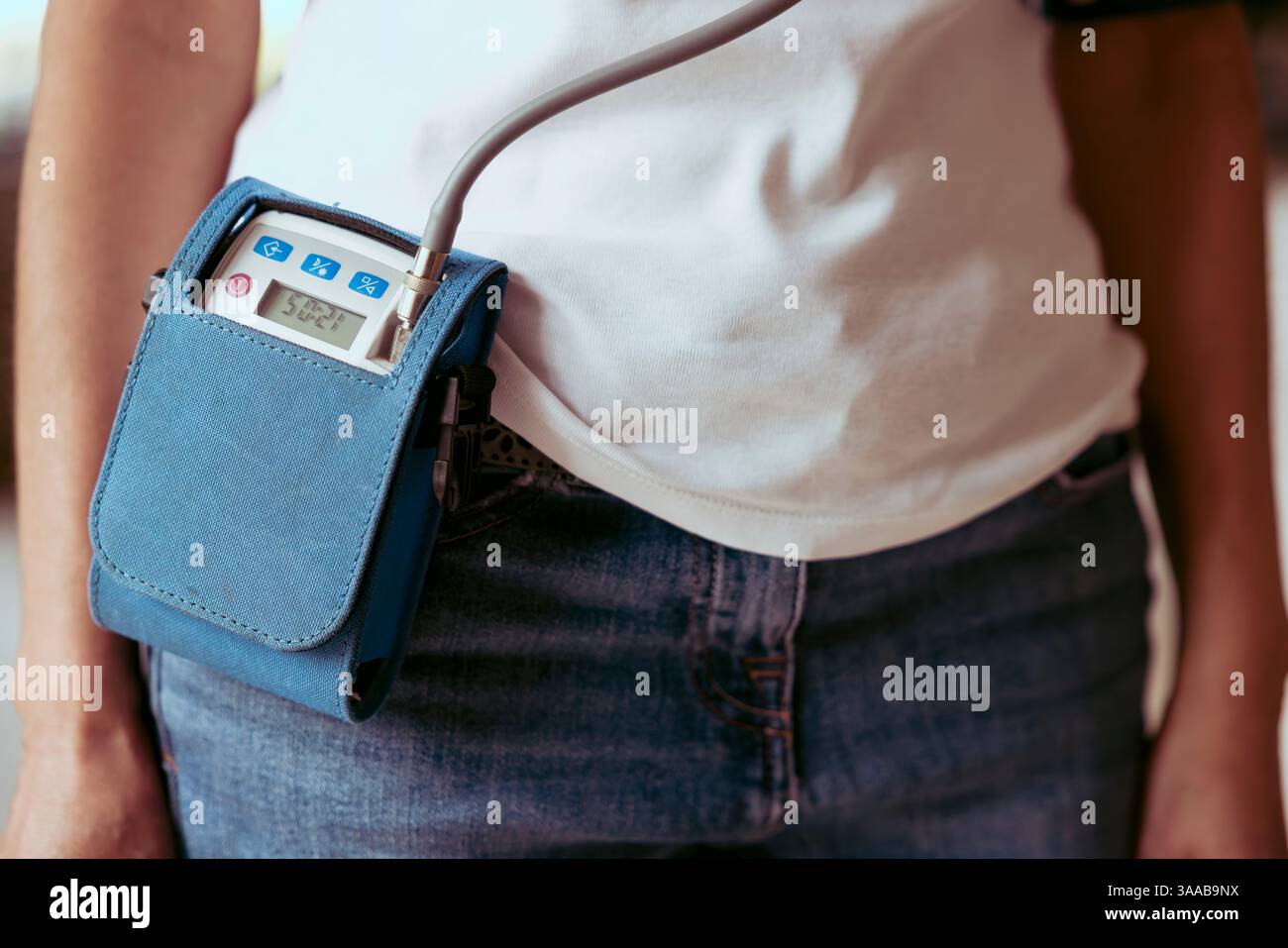 Wearable blood test device hi-res stock photography and images - Alamy