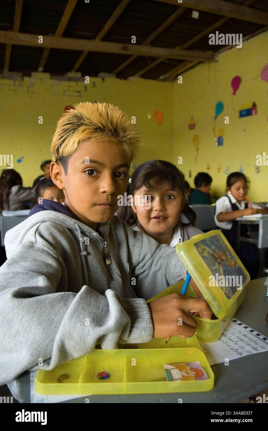 Sep 07, 2005; Chimalhuacan, State of Mexico, MEXICO; Students and ...