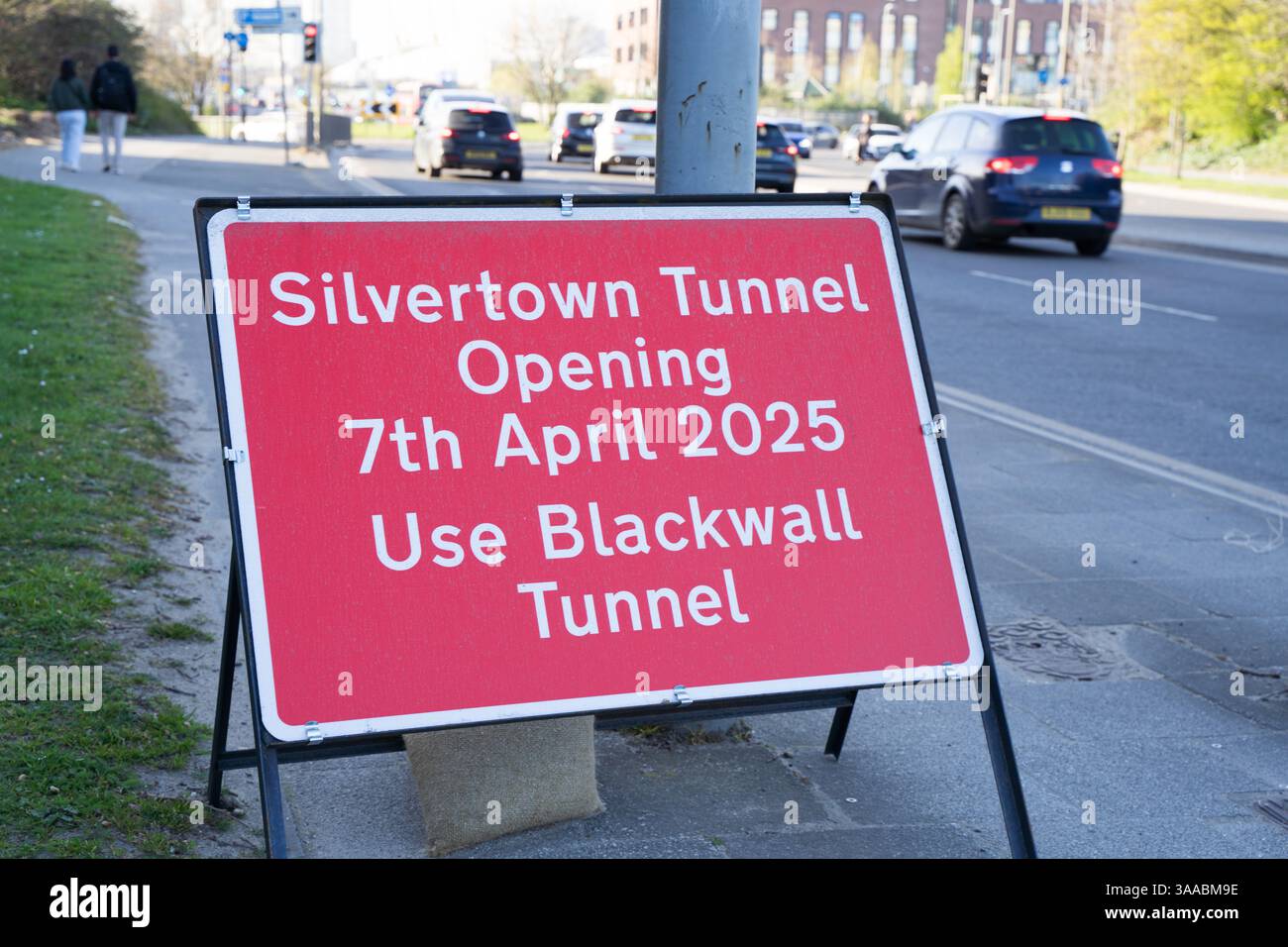 London, UK 31st March 2025. Road warning sign with white lettering on ...