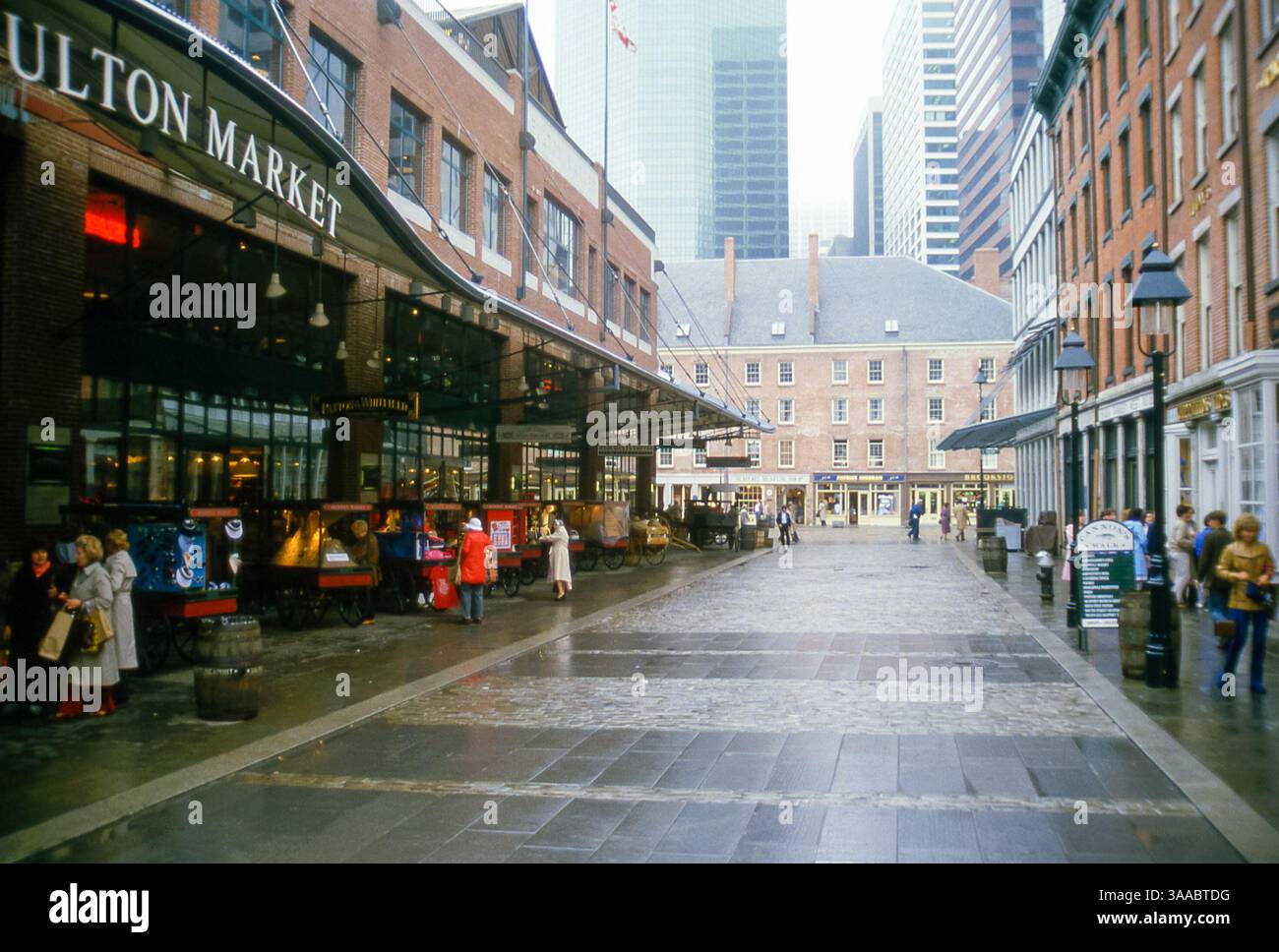 Fulton street market hi-res stock photography and images - Alamy