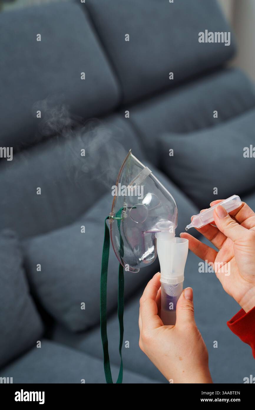 Dripping medical solution for inhalation treatment. Process of ...