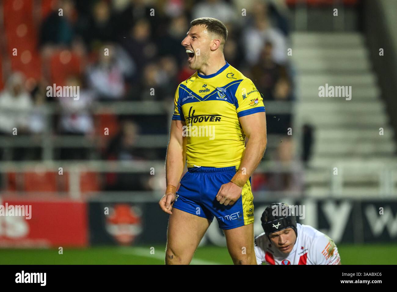 ST. HELENS, ENGLAND - 28 MARCH 2025: George Williams of Warrington ...