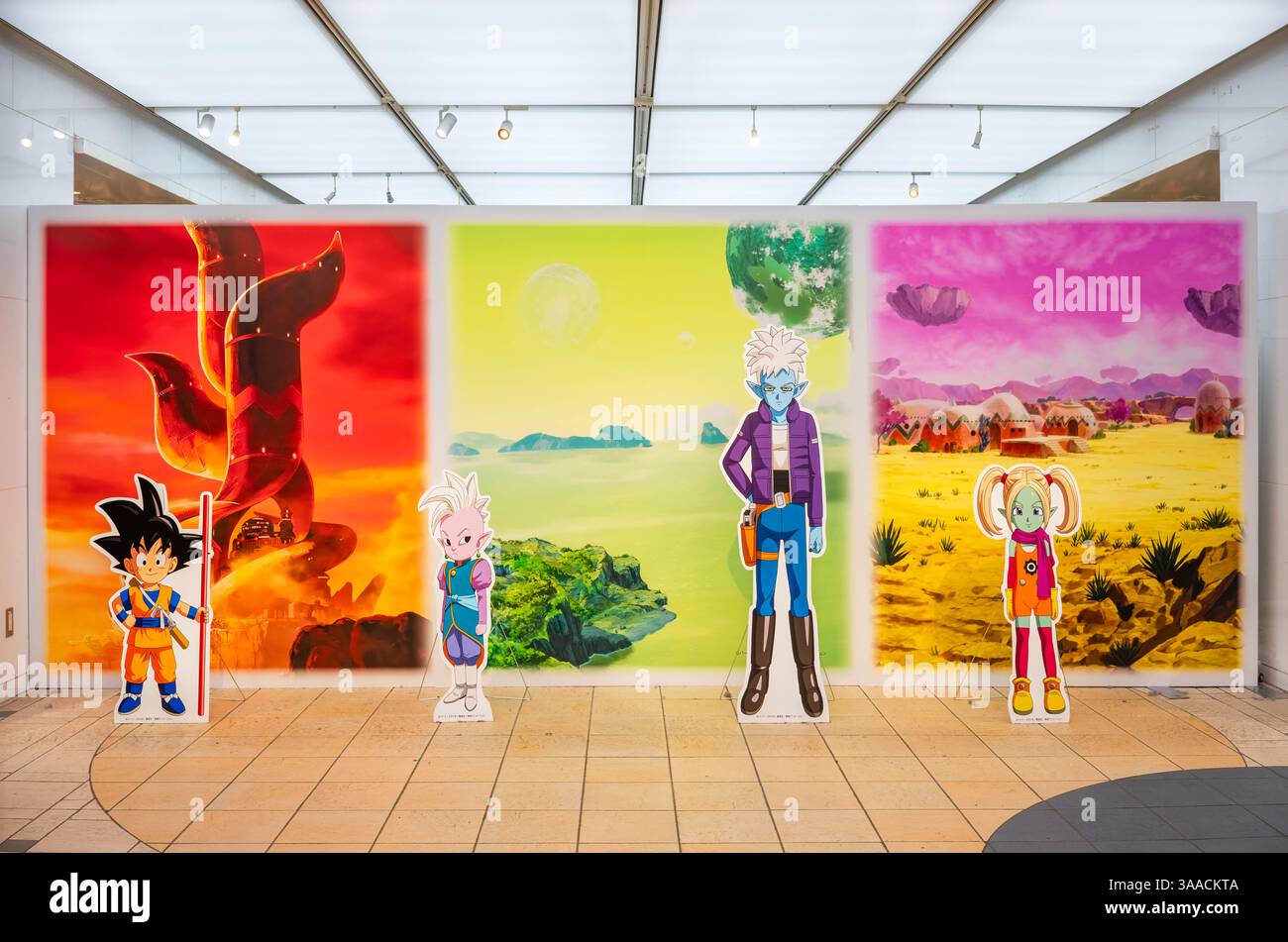 Life sized panels hi-res stock photography and images - Alamy