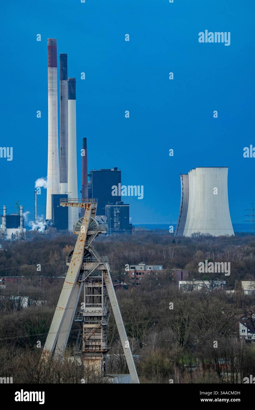 The UNIPER coal-fired power plant Gelsenkirchen-Scholven, power plant ...