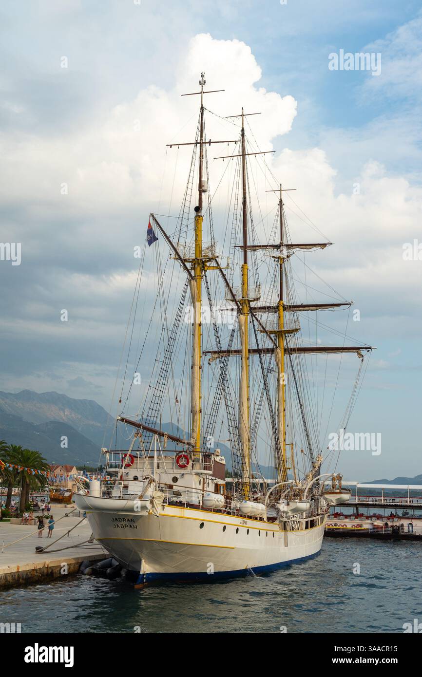 Royal navy training ship hi-res stock photography and images - Alamy