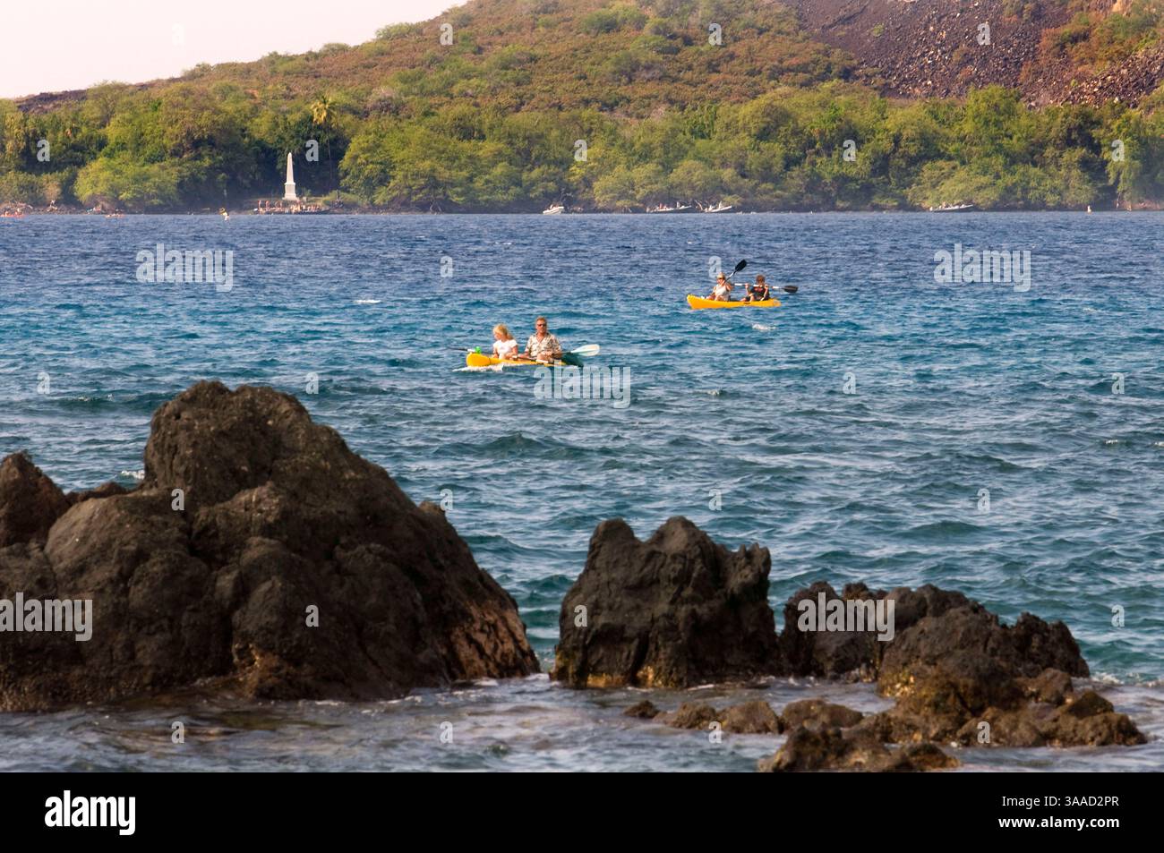 Jan 7, 2015 - Hawaii, U.S. - Kayaking in Kealakekua Bay, where Captain ...
