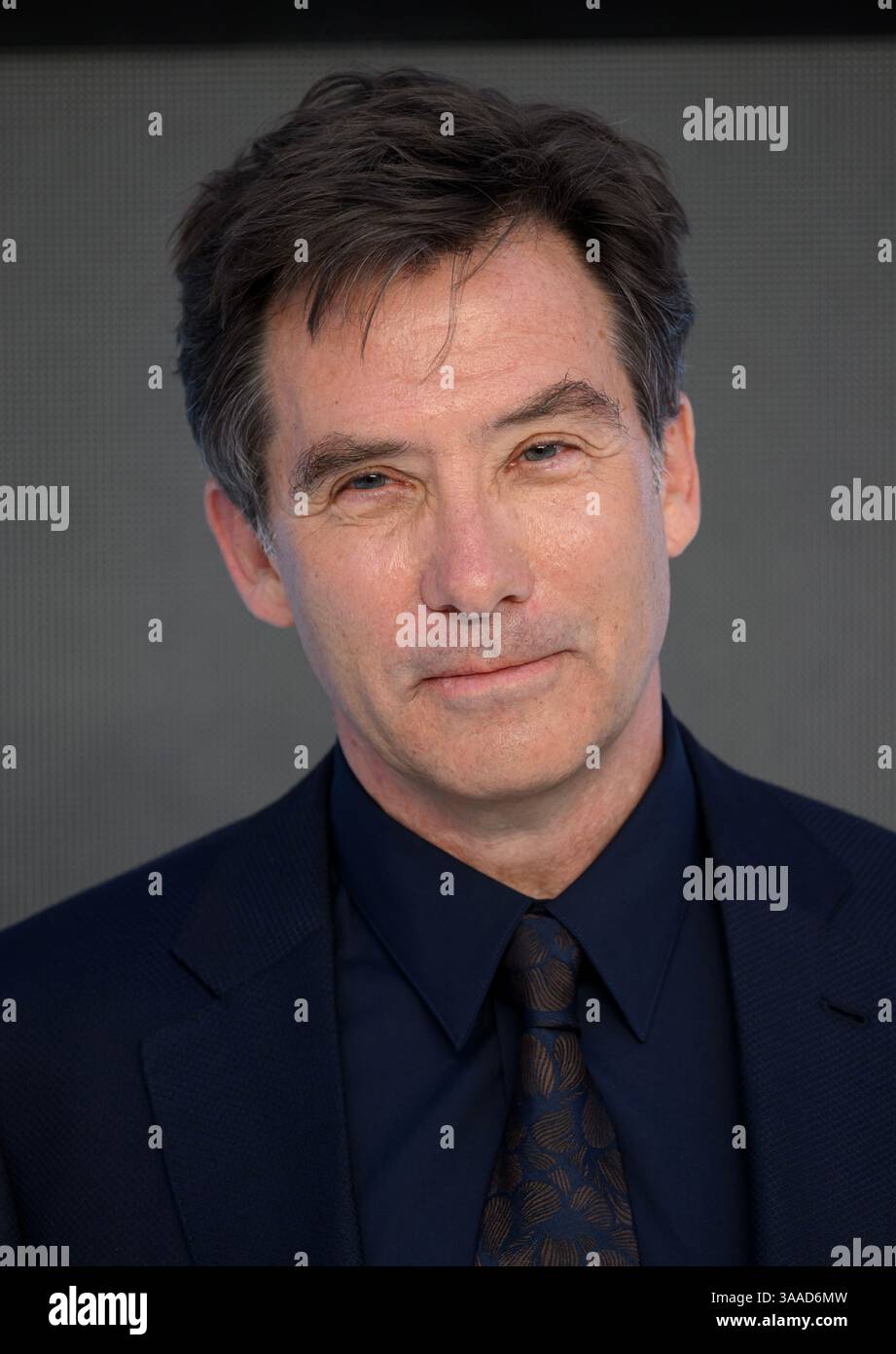 Jameshawes hi-res stock photography and images - Alamy