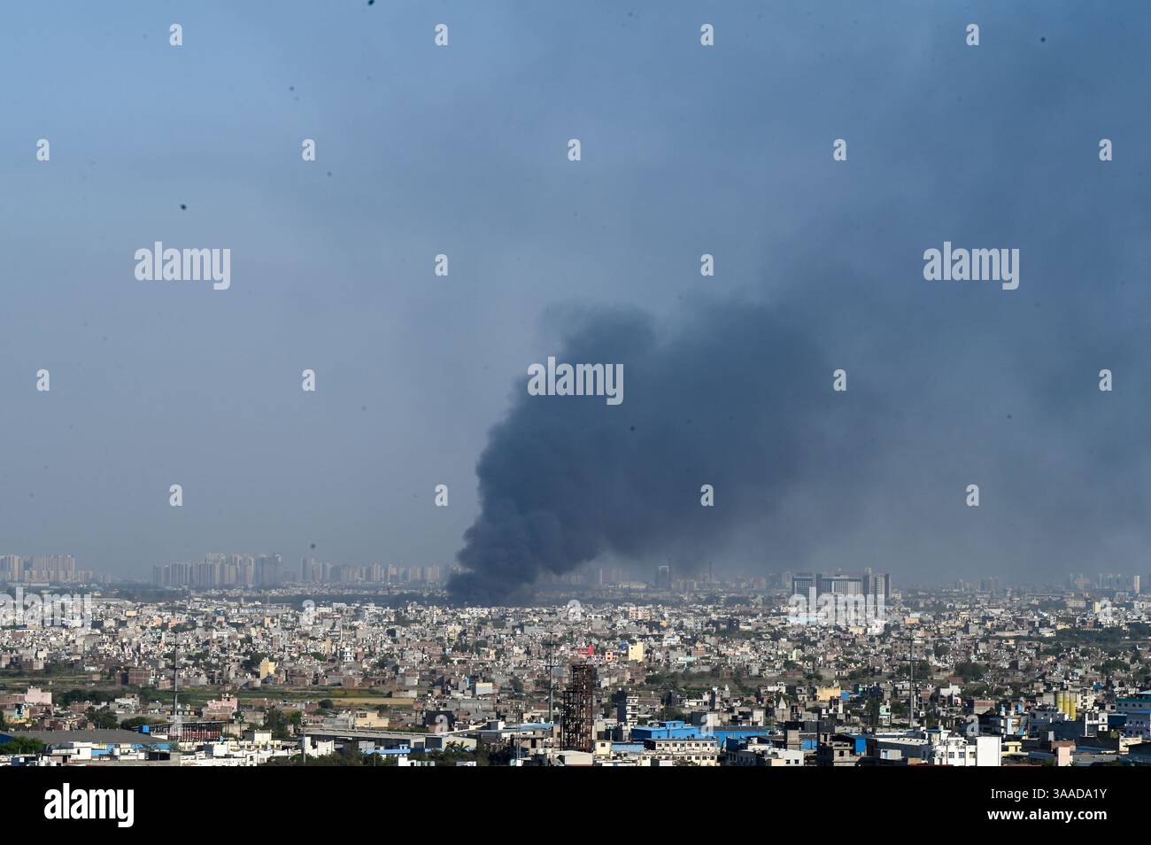 Greater Noida, India. 31st Mar, 2025. GREATER NOIDA, INDIA - MARCH 31: A massive fire broke out ...