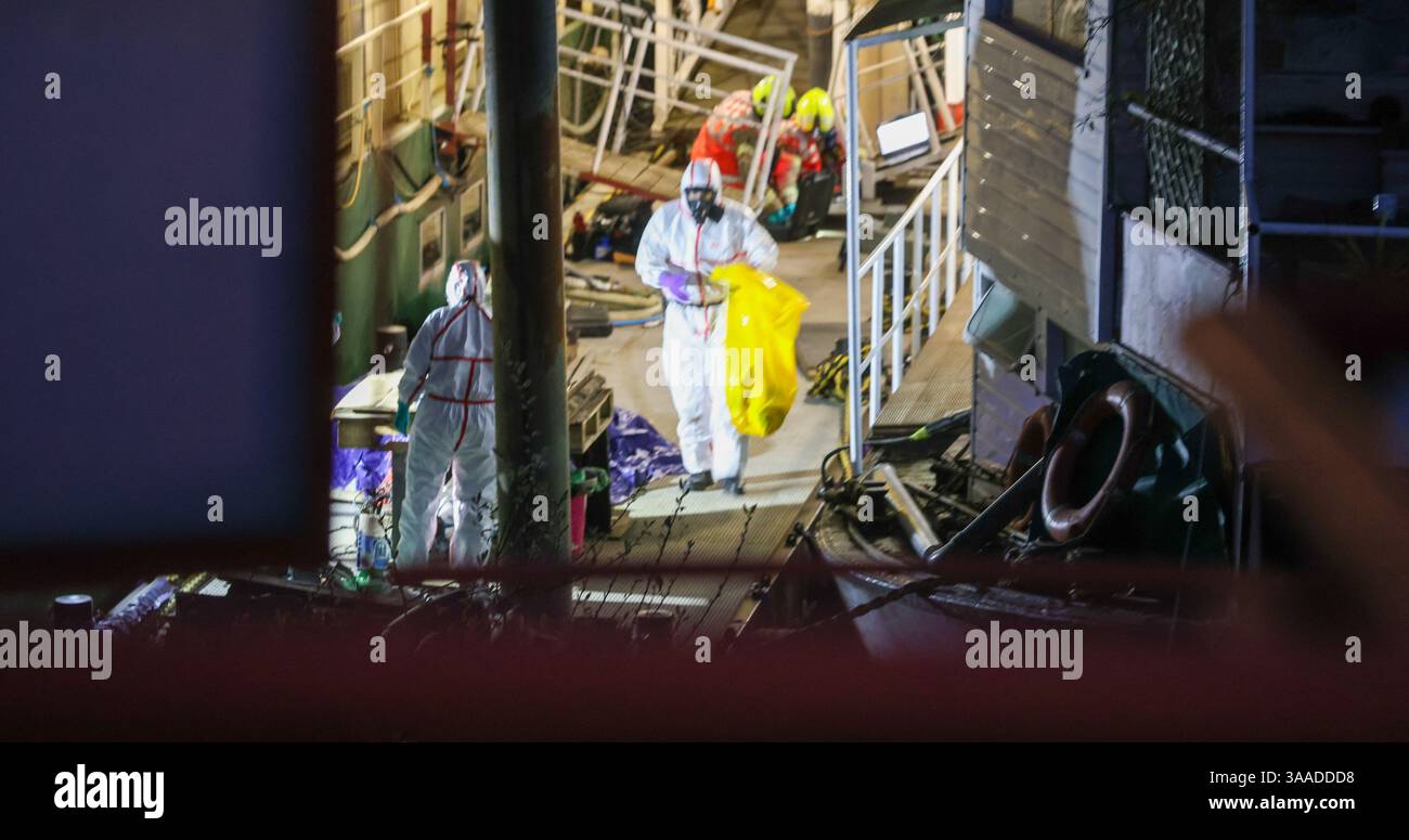 London, UK. 31st Mar, 2025. Chemical Alert Sparks Major Emergency ...