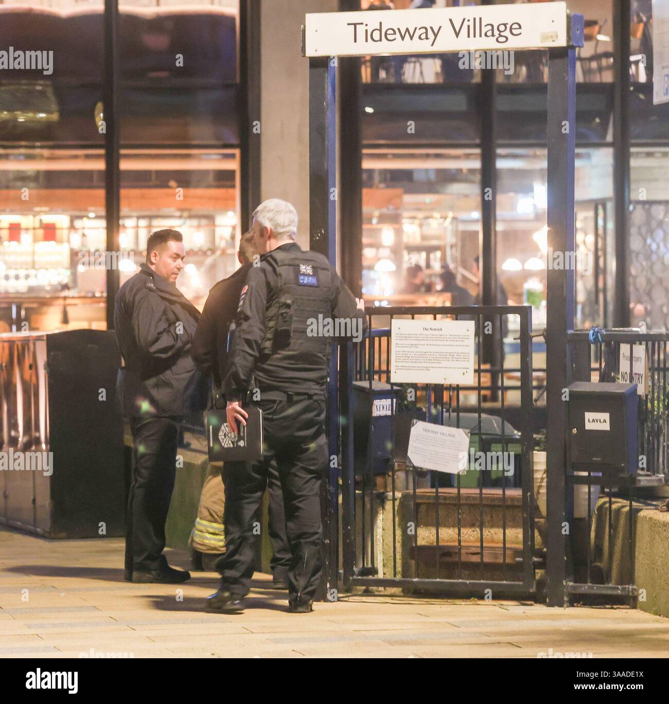 London, UK. 31st Mar, 2025. Chemical Alert Sparks Major Emergency ...