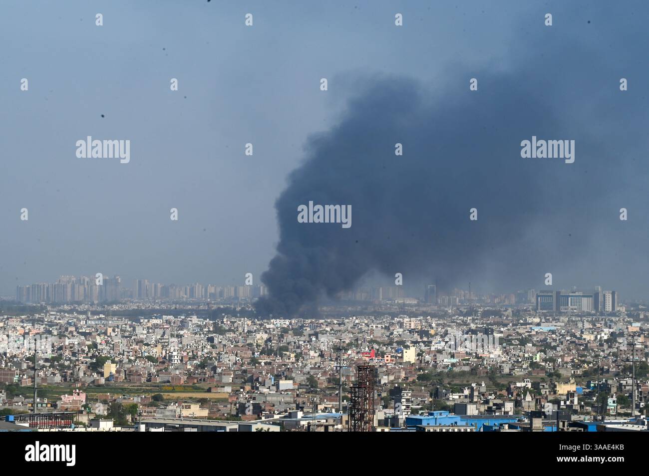 Greater Noida, India. 31st Mar, 2025. GREATER NOIDA, INDIA - MARCH 31: A massive fire broke out ...