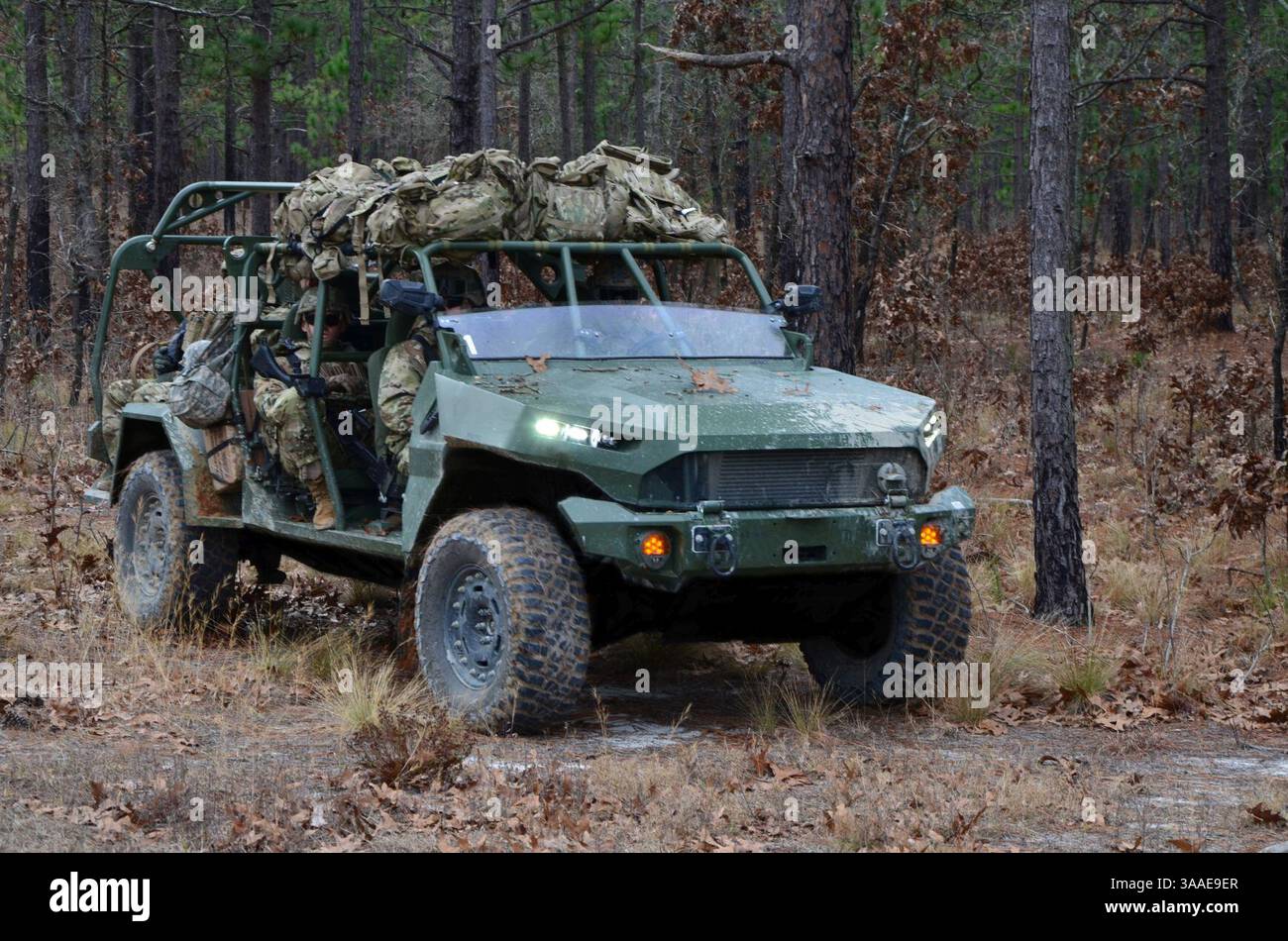 Infantry squad vehicle hi-res stock photography and images - Alamy