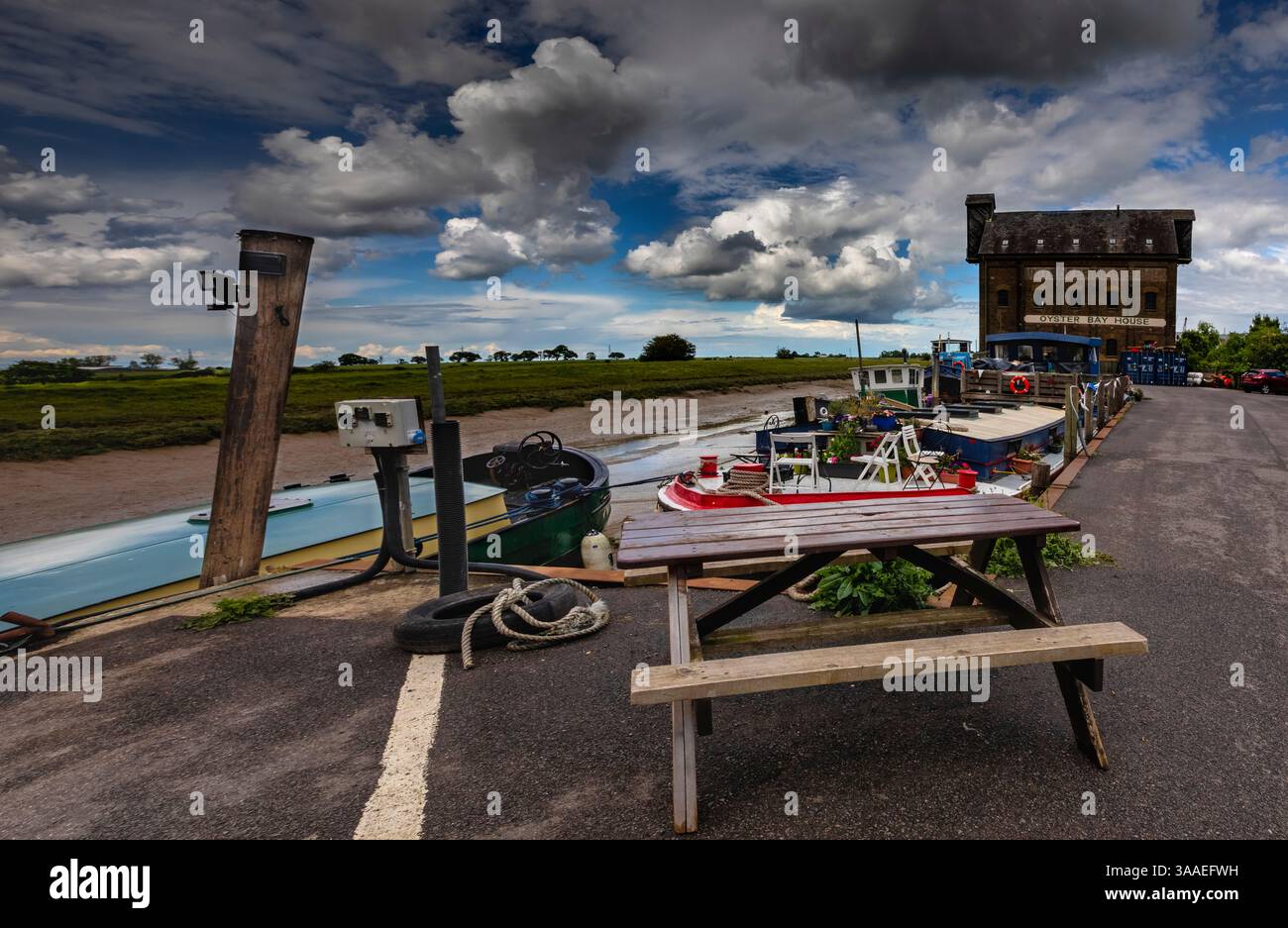 Standard quay faversham hi-res stock photography and images - Alamy