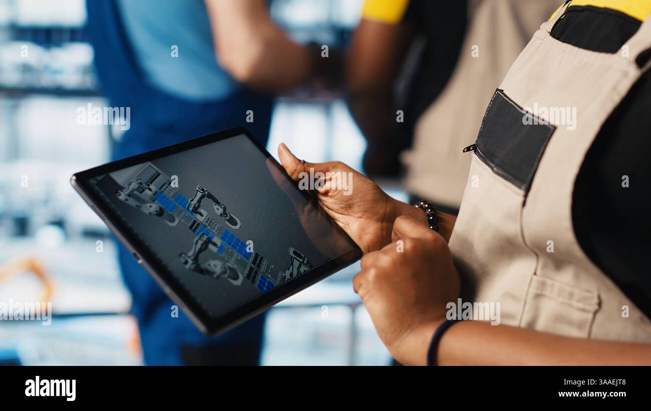 Photovoltaic smart factory specialist uses tablet to design production ...