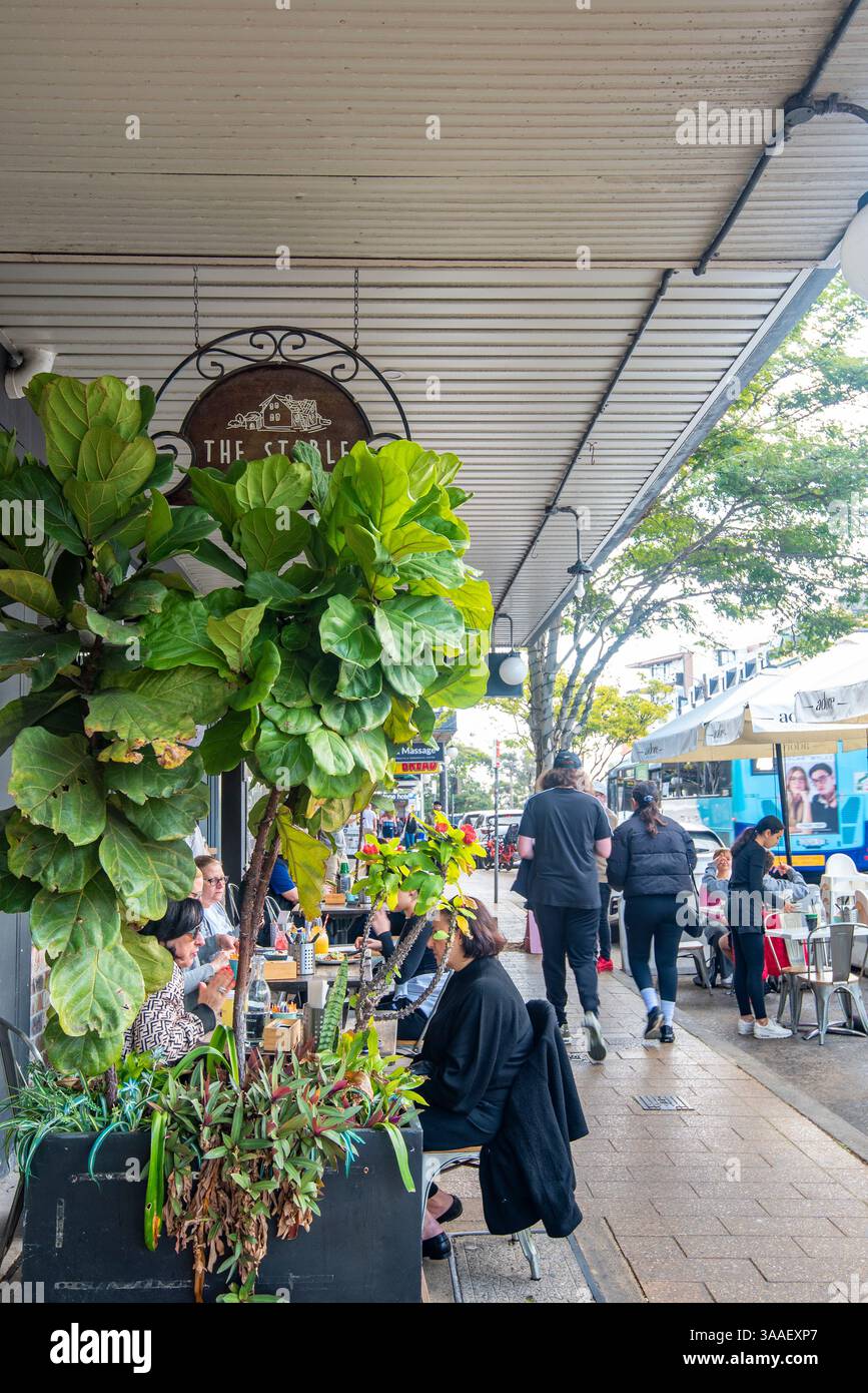 Footpaths in sydney hi-res stock photography and images - Alamy