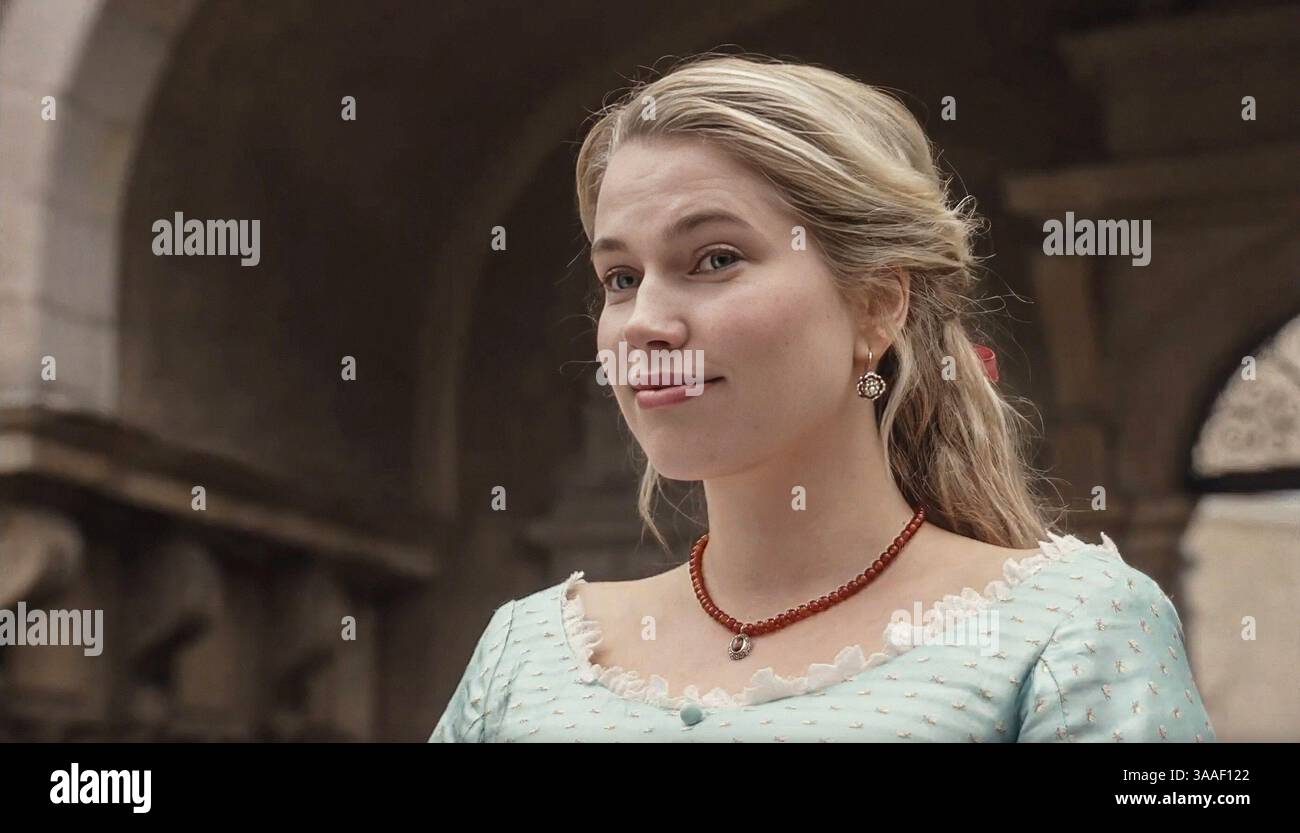 THE UGLY STEPSISTER, (aka DEN STYGGE STESOSTEREN), Thea Sofie Loch ...