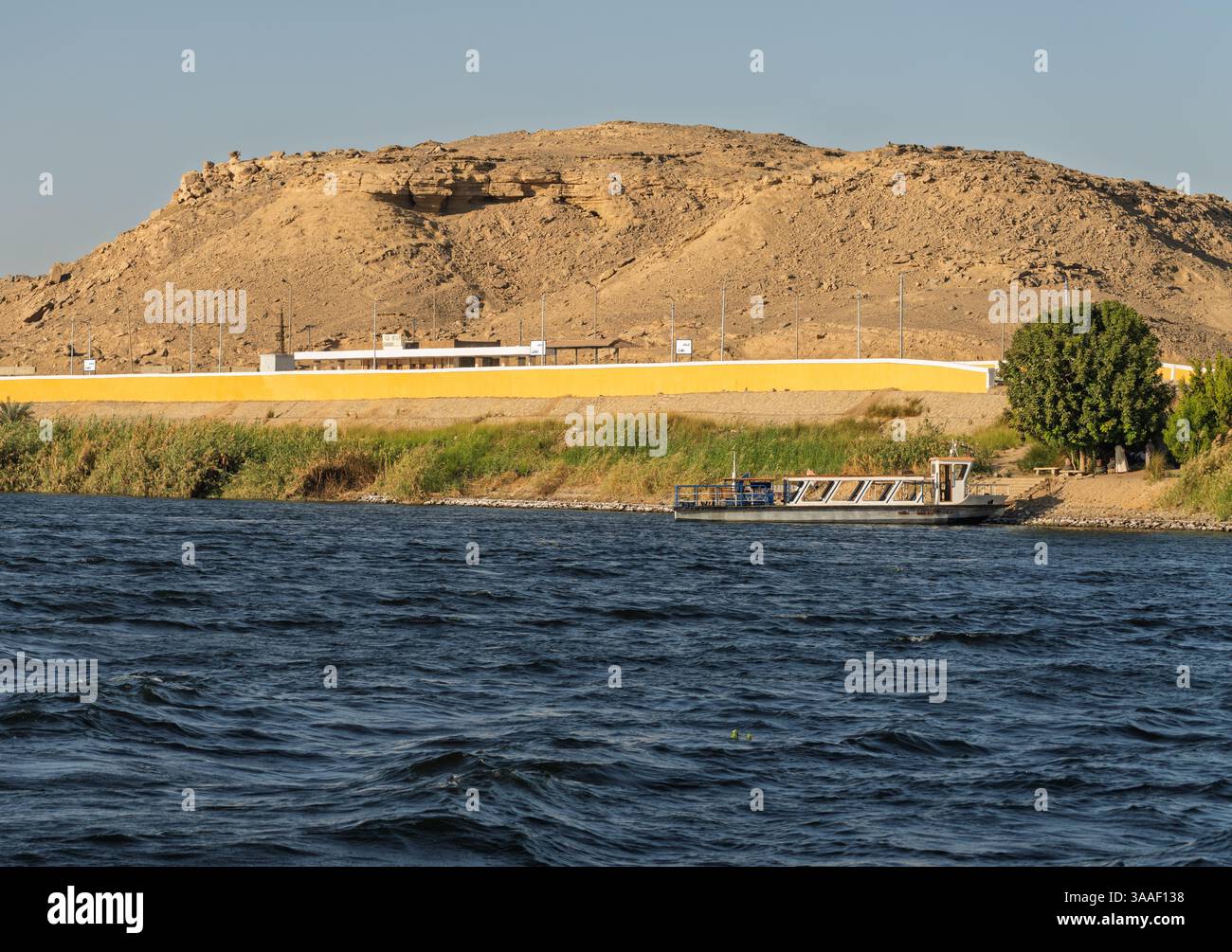 Alramadi railway station platform by the banks of the Nile with the ...