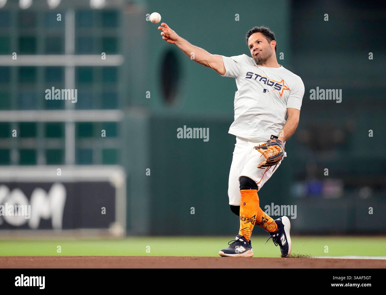 Houston Astros' Jose Altuve throws from second base during batting ...