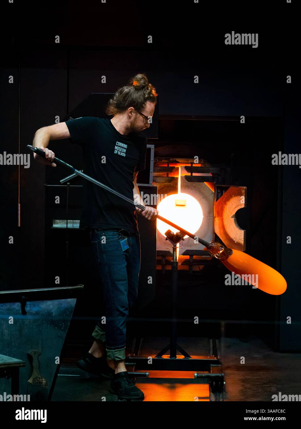 Hot Glass Demonstration, Corning Museum of Glass. Corning, NY, USA ...