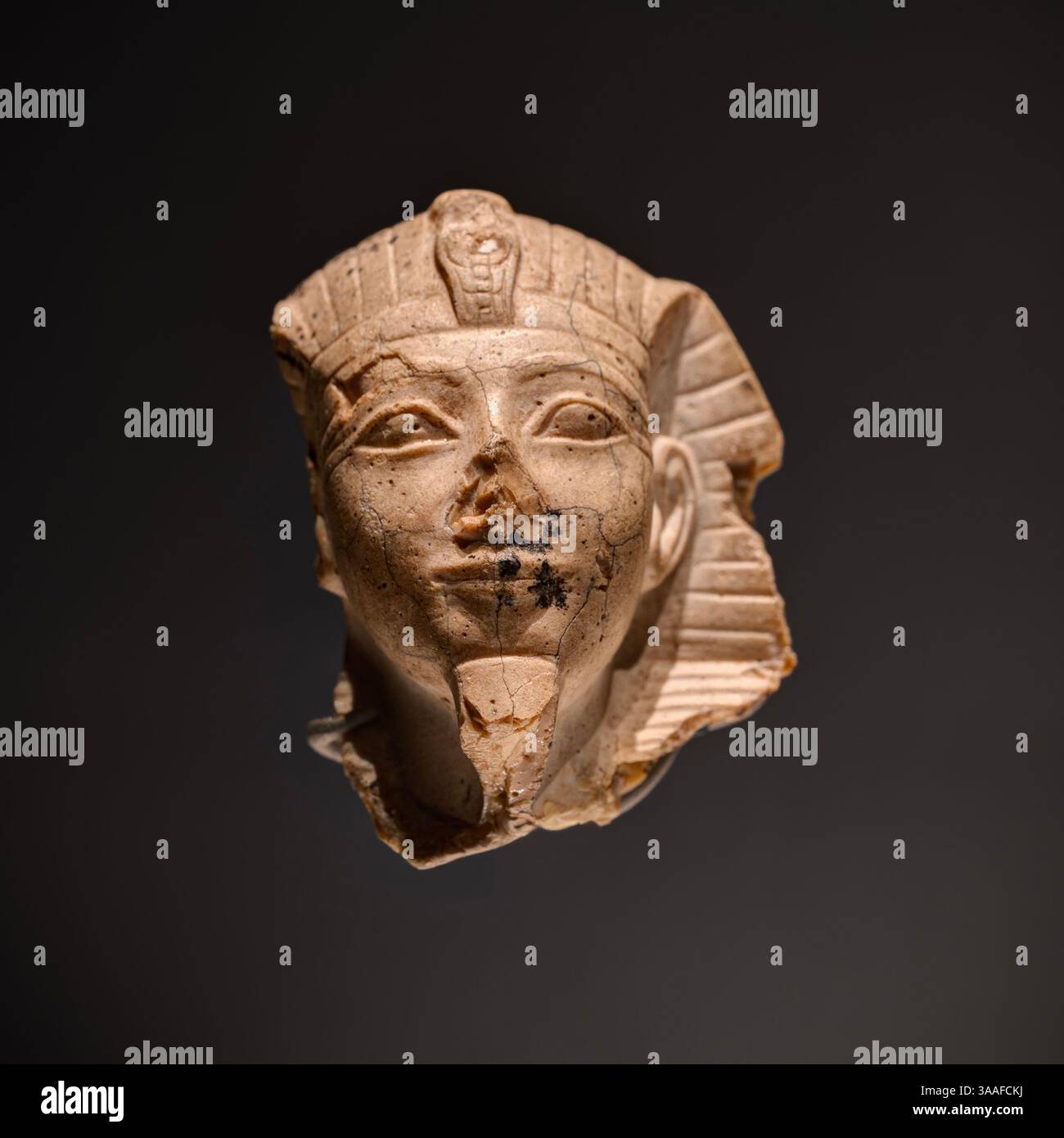 Pharaoh egypt painting hi-res stock photography and images - Alamy