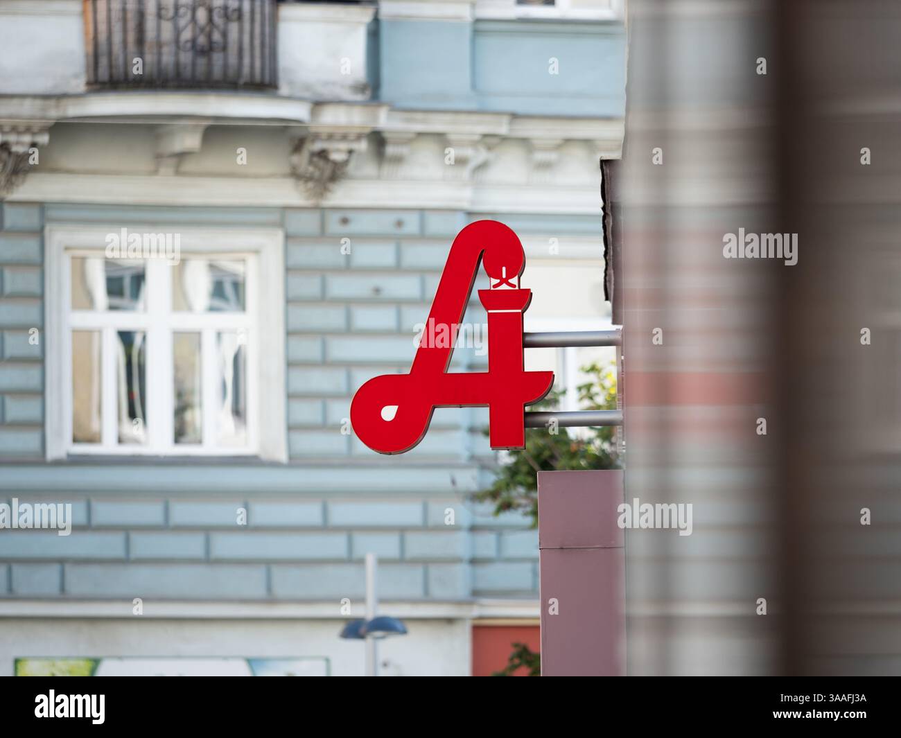 Drug store sign hi-res stock photography and images - Alamy