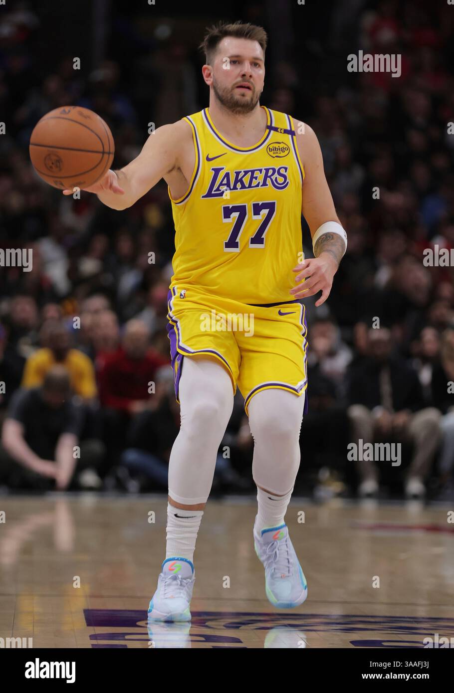 CHICAGO, IL - MARCH 27: Luka Doncic #77 of the Los Angeles Lakers ...
