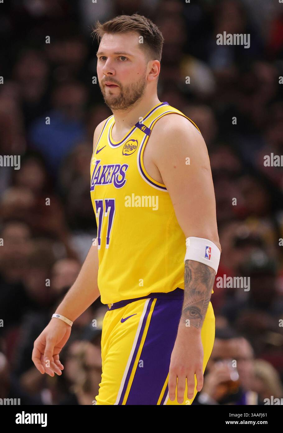 CHICAGO, IL - MARCH 27: Luka Doncic #77 of the Los Angeles Lakers looks ...