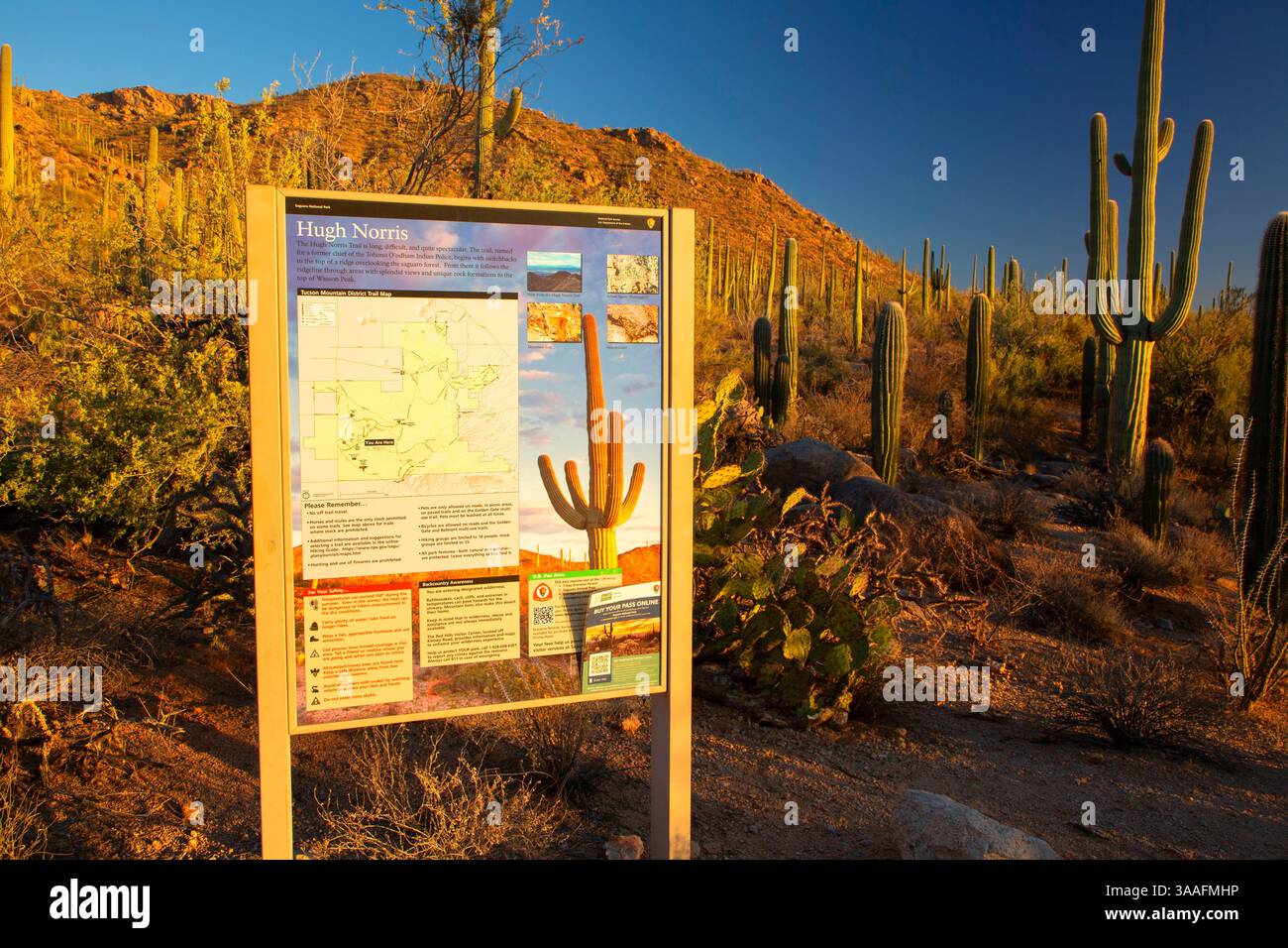 Hugh norris trailhead hi-res stock photography and images - Alamy