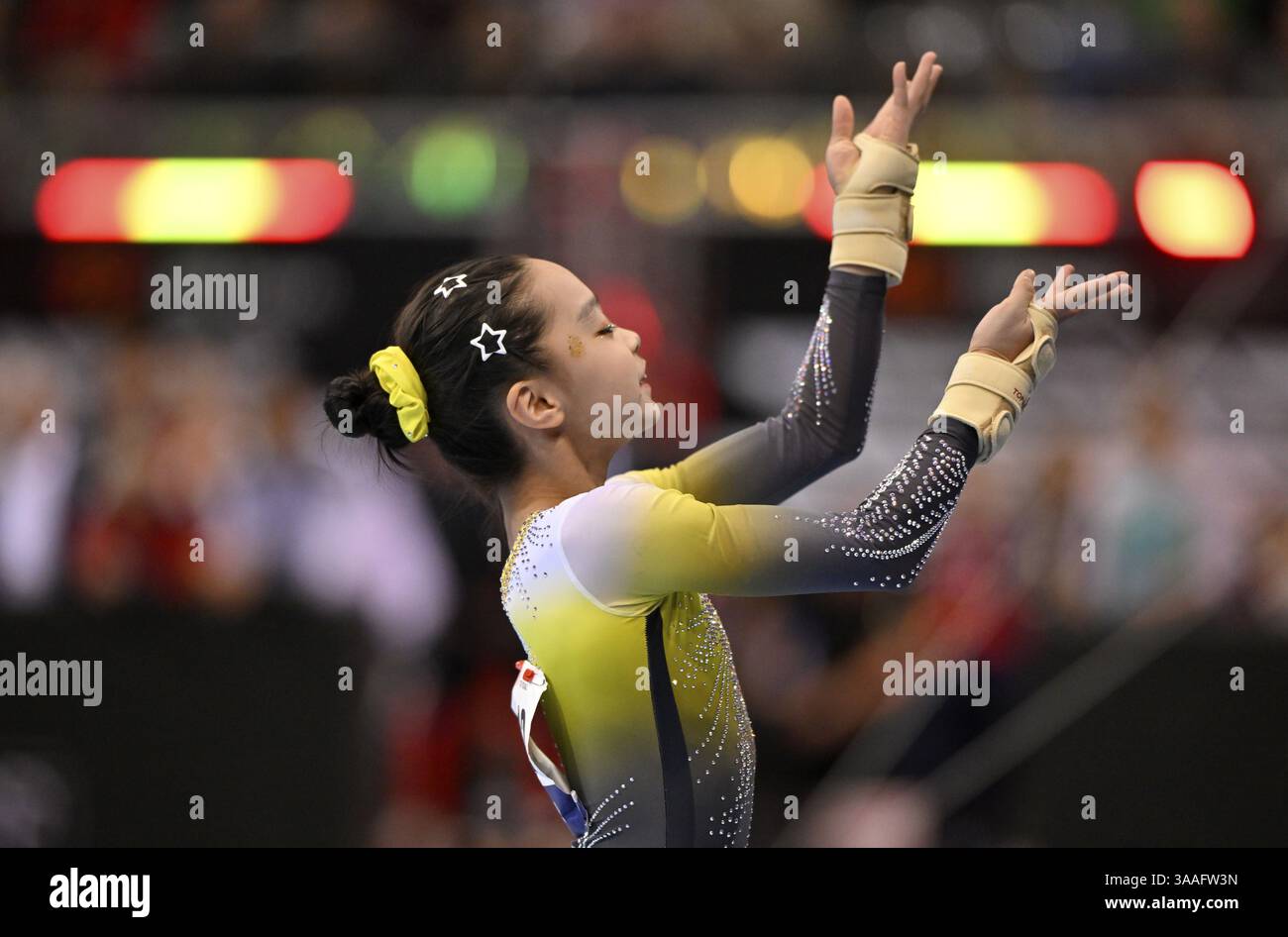 Ziyue Qin CHN Floor Action Gymnastics, EnBW DTB-Pokal, Porsche-Arena, Stuttgart, Baden ...
