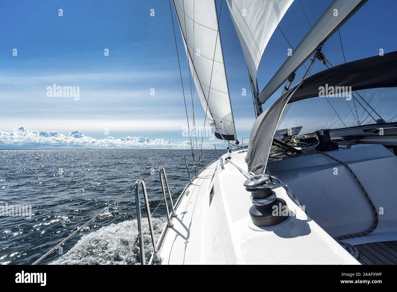 Sailing on a sailing yacht on the ocean Stock Photo - Alamy