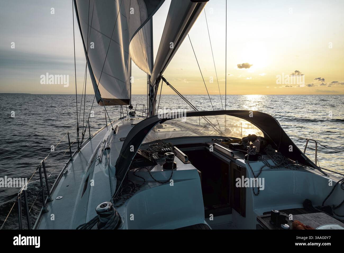 Sailing on a sailing yacht on the ocean Stock Photo - Alamy