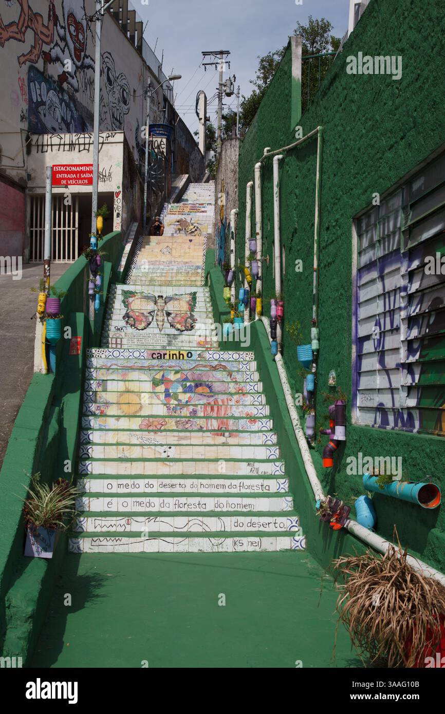 The Batman Alley (Beco do Batman) famous staircase graffiti paintings ...