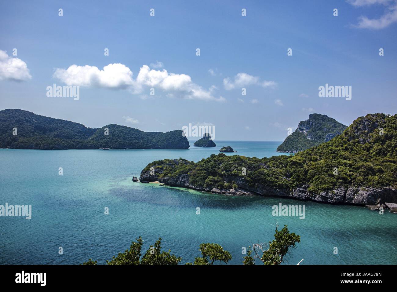 The beautiful Ang Thong Marine National Park at Ko Samui, Thailand ...