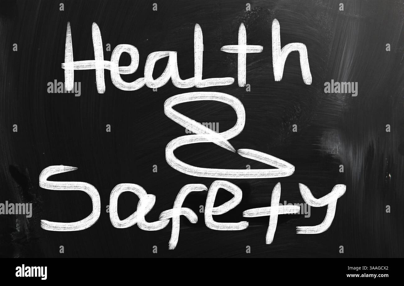 Health concept handwritten with chalk on a blackboard Stock Photo - Alamy
