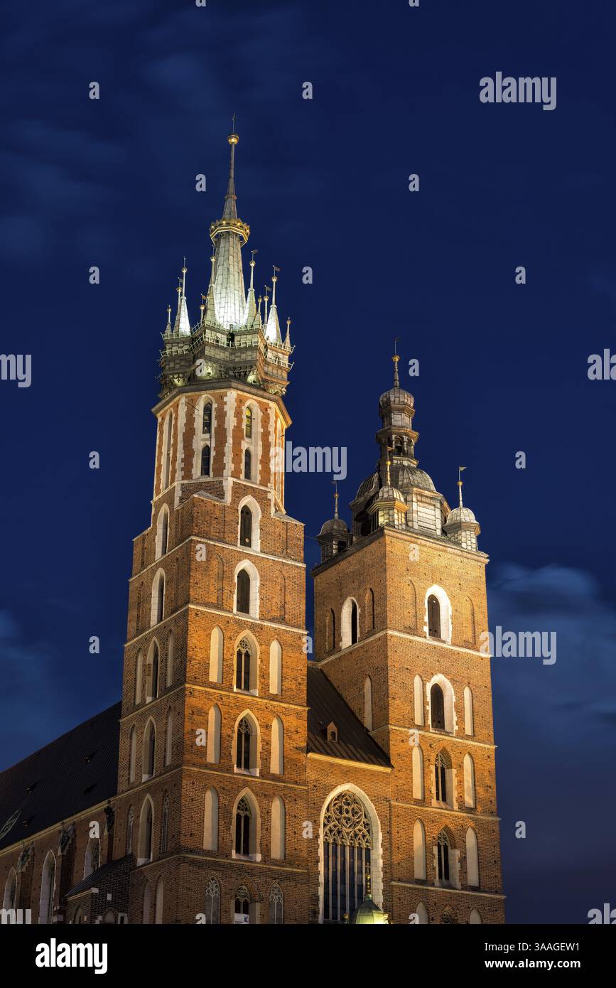 St Mary's Church in Krakow Stock Photo - Alamy