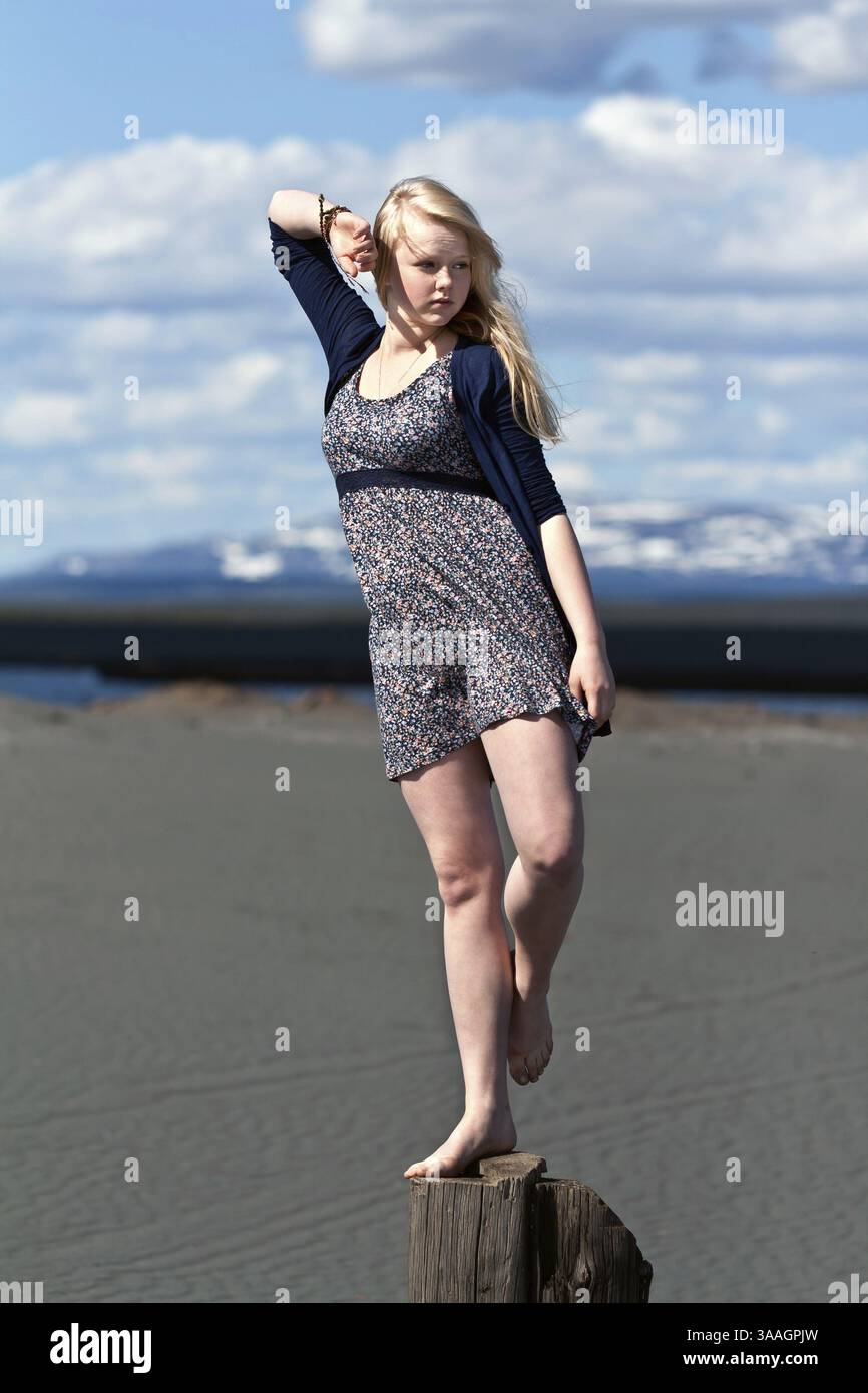 Photo focused concentrated girl hi-res stock photography and images - Alamy