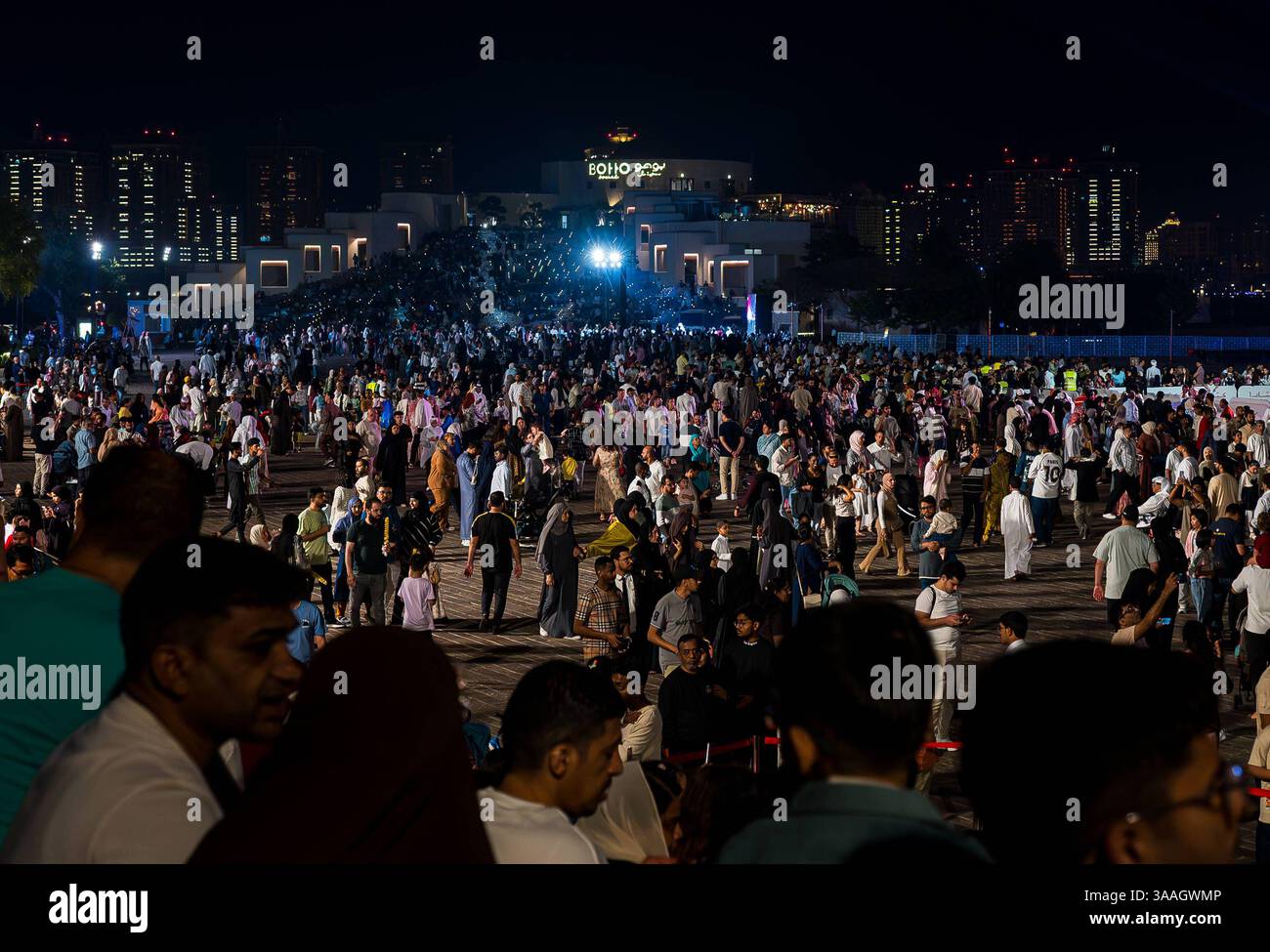 Qatar Eid al-Fitr 2025 Celebration People are gathering at Katara ...