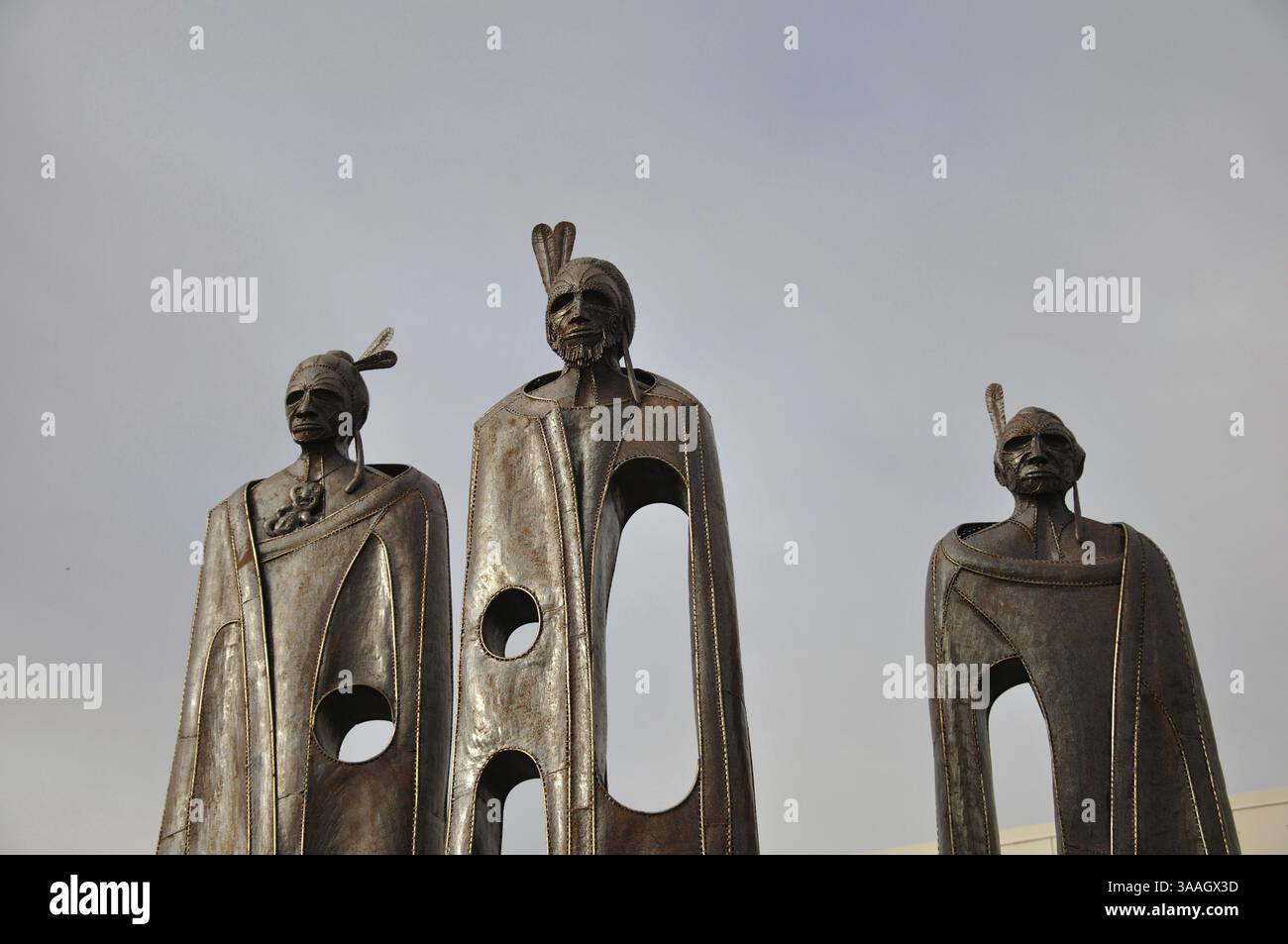 Sculptures of Maori warriors at Queenstown International Airport, Otago ...