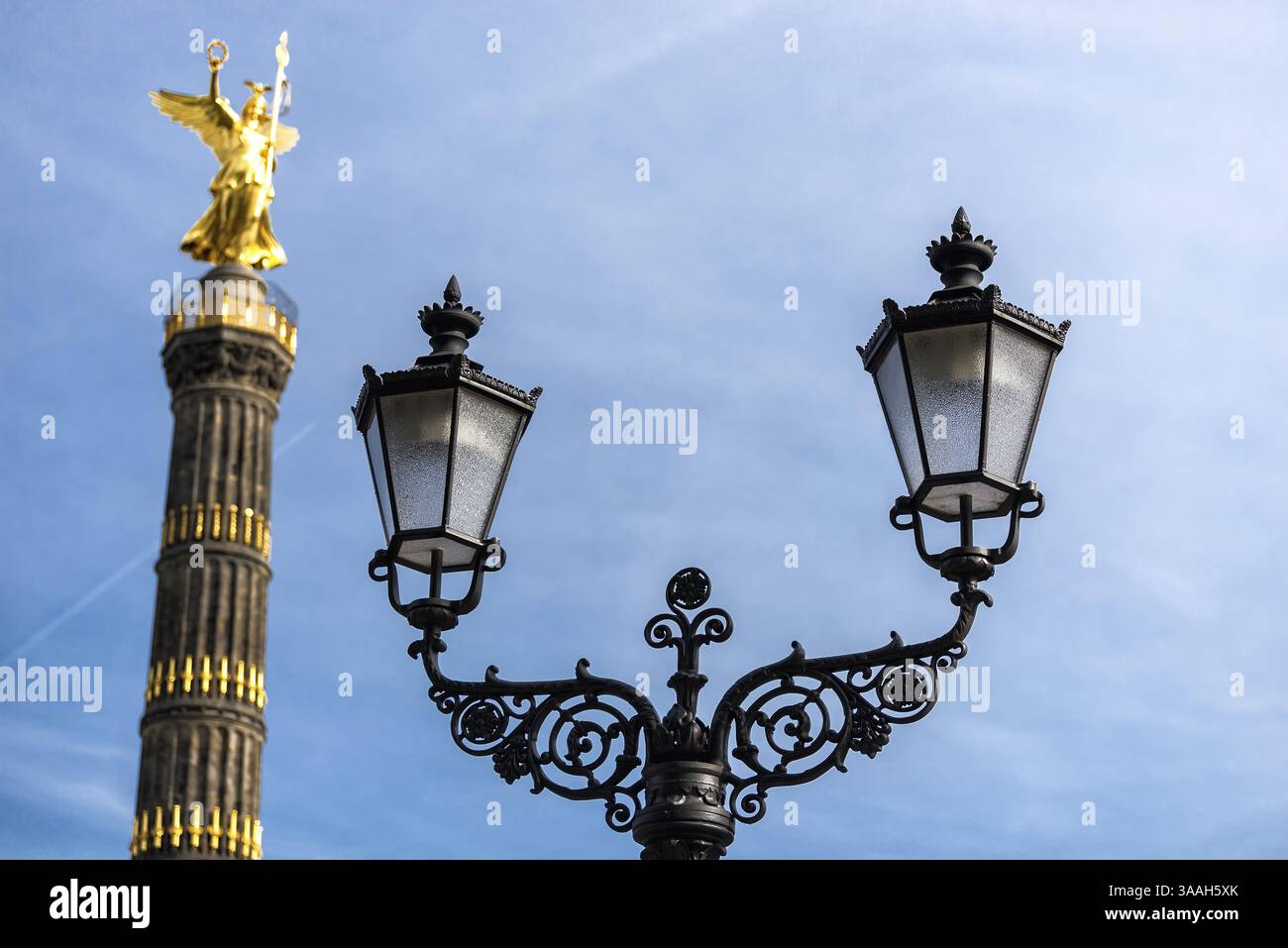 Monument victory pillar hi-res stock photography and images - Alamy